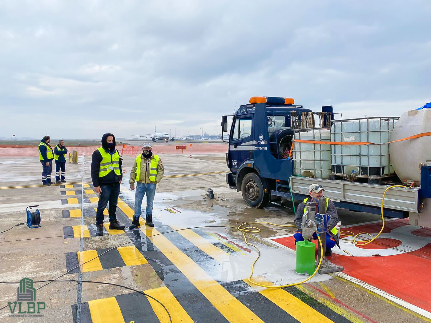 Εγκατάσταση φωτοσήμανσης αεροδρομίου